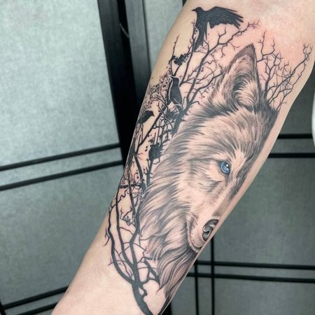 Wolf Tattoos: Symbolism and Design Inspiration | VEAN Studio - VeAn Tattoo