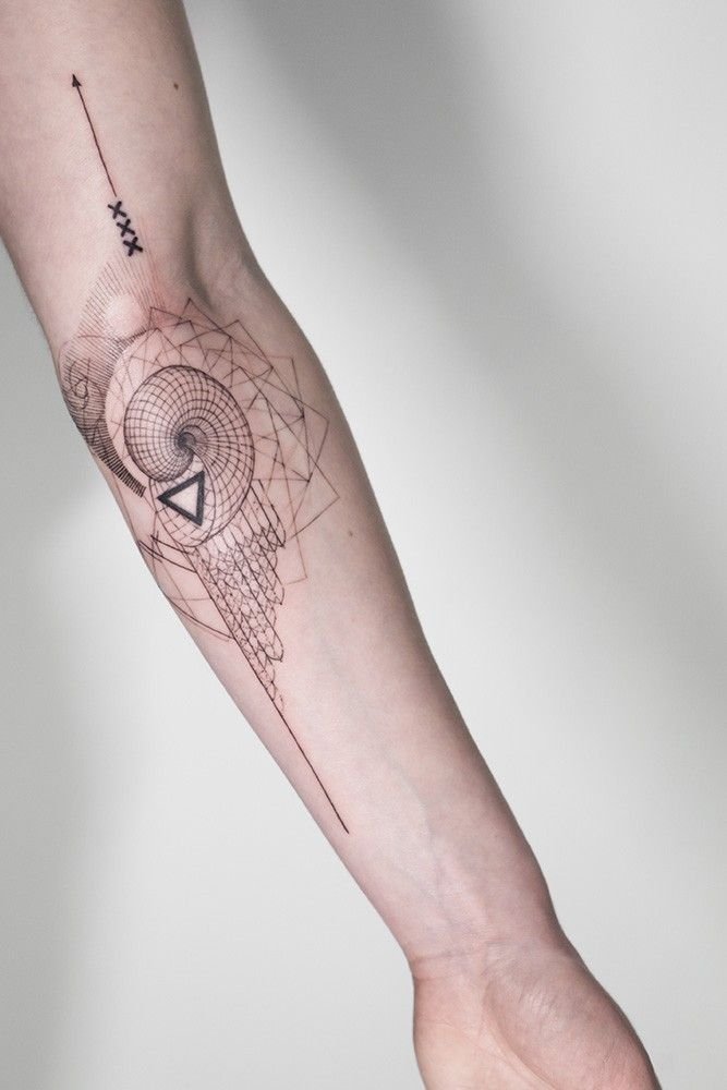 Geometric Tattoos: Symbolism, History, and Modern Trends | VeAn Tattoo