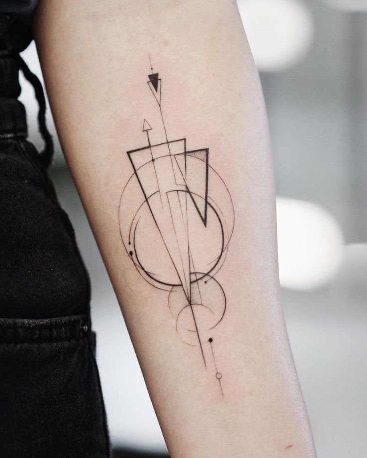 Geometric Tattoos: Symbolism, History, and Modern Trends | VeAn Tattoo