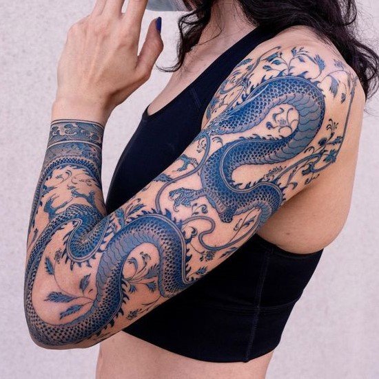 Chinese Dragon Tattoos: Symbolism and Power in Myths and Reality - VeAn ...