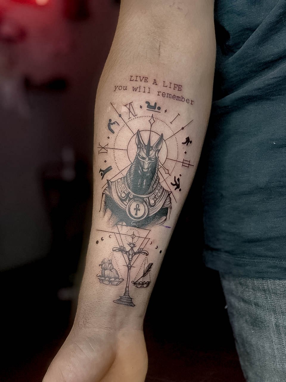 Micro Realism Tattoos: Detailed Miniature Art by Top Canadian Artists ...