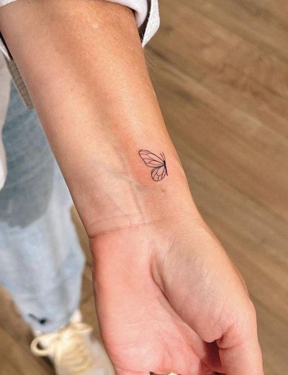 Small Tattoos for Women: Minimalist Designs with Deep Meaning | VeAn Tattoo