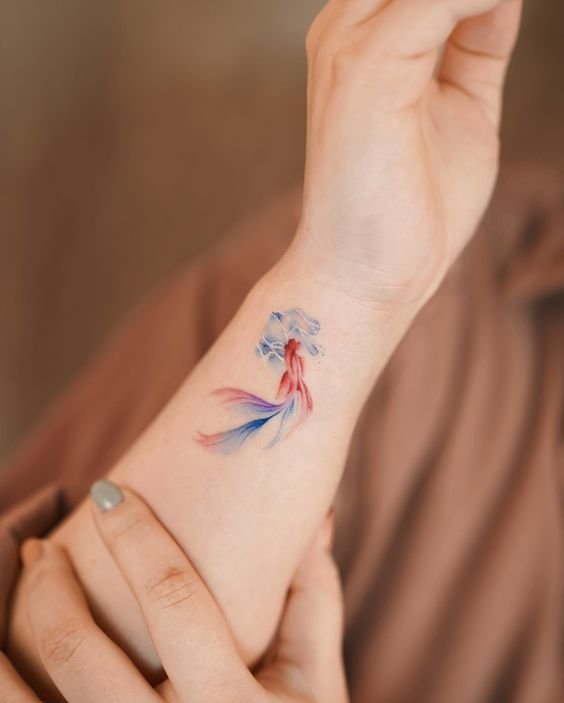 Small Tattoos for Women: Minimalist Designs with Deep Meaning | VeAn Tattoo