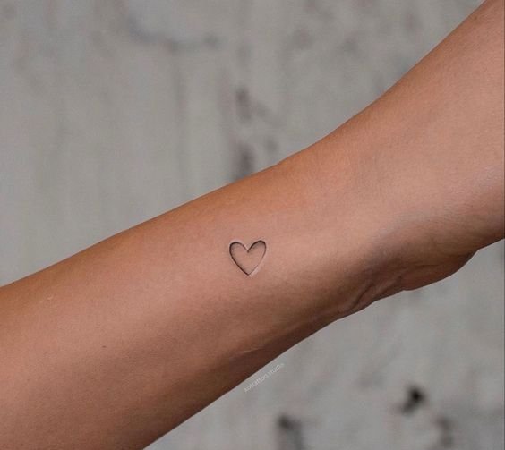 Small Tattoos for Women: Minimalist Designs with Deep Meaning | VeAn Tattoo